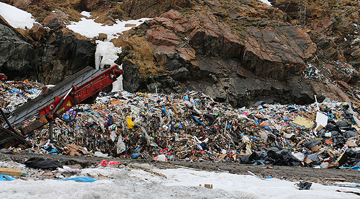 Waste and waste water management in the Arctic requires locally adapted ...