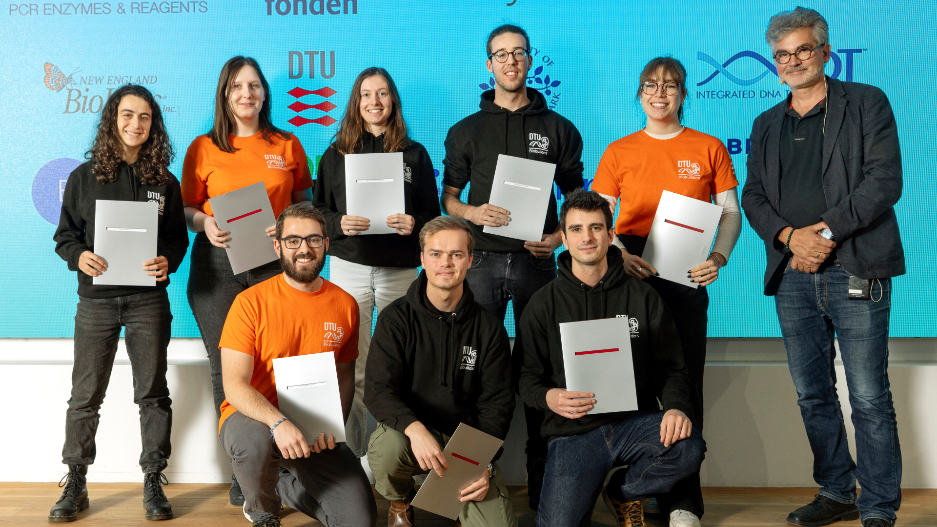 Students honoured at the annual Blue Dot Diploma Award